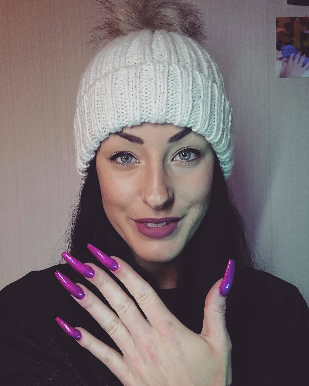 Purple Selfie Scrolller