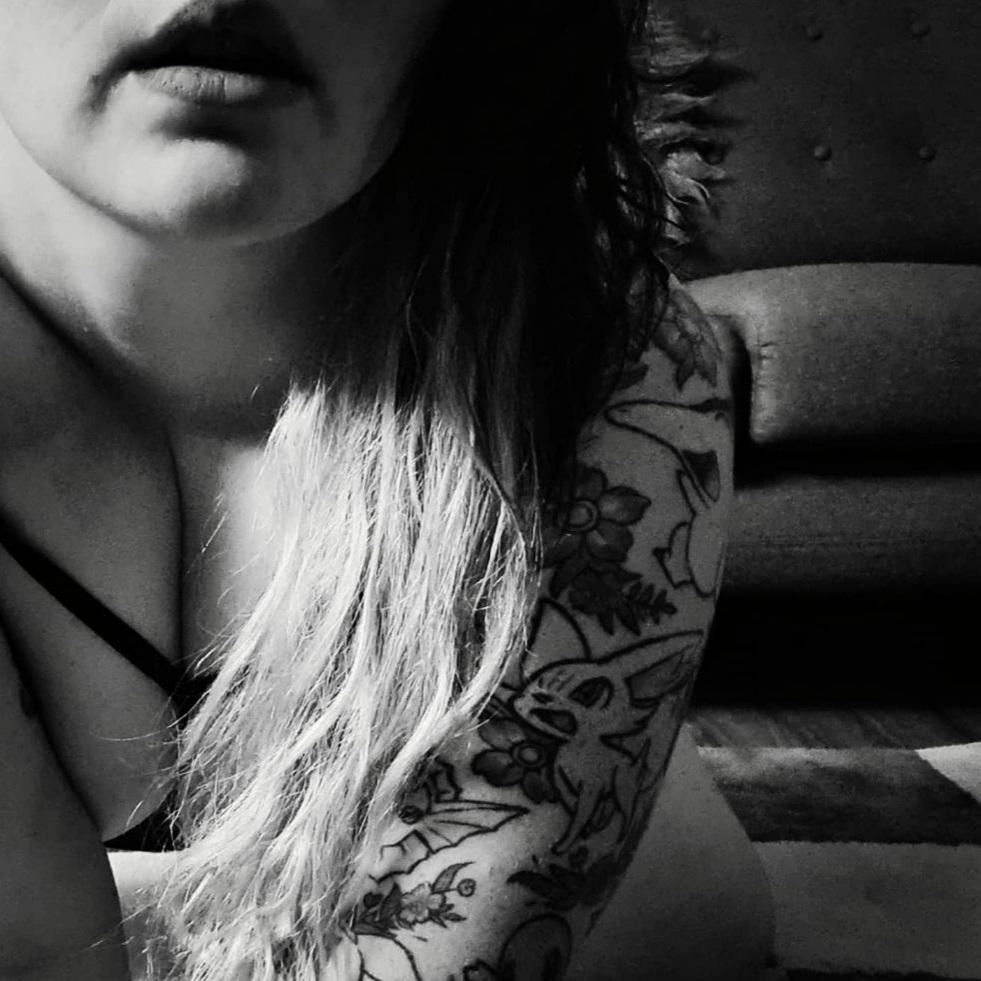 💙 Put me on all fours & let me be your slave 🥺 💙 | Scrolller