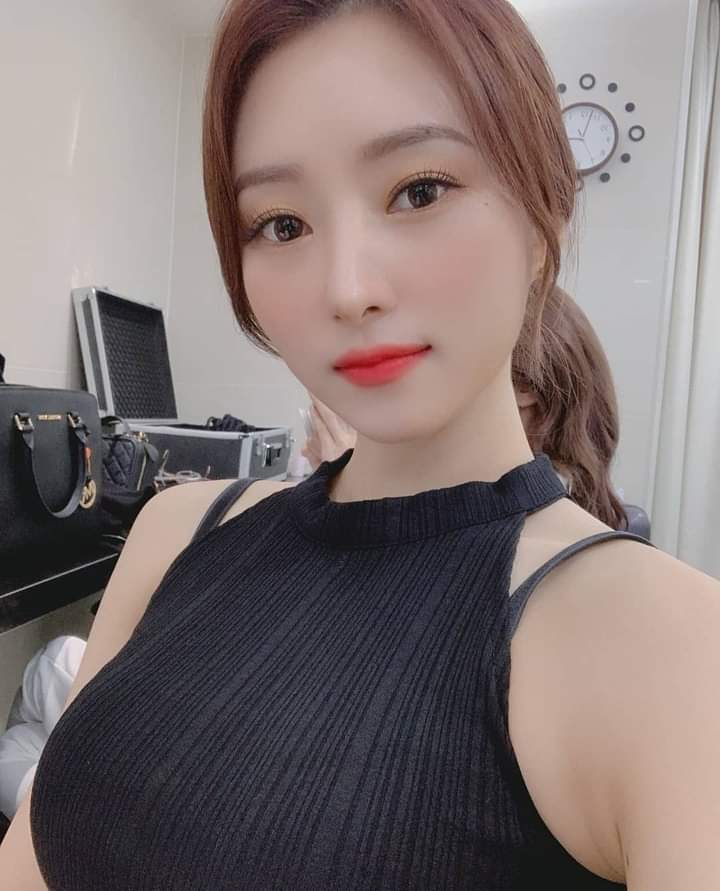 Queen Sua | Scrolller