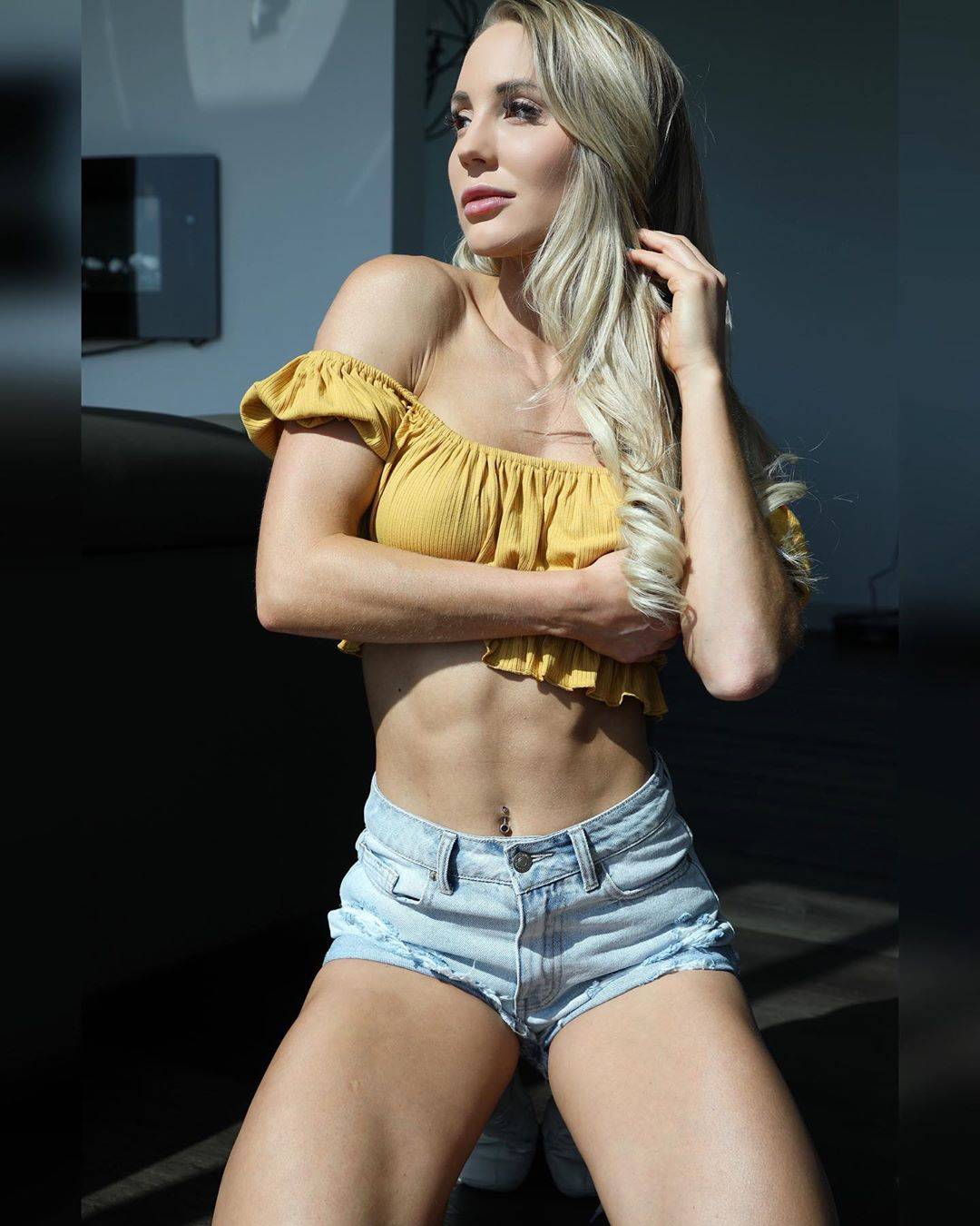 Rachel Scheer | Scrolller