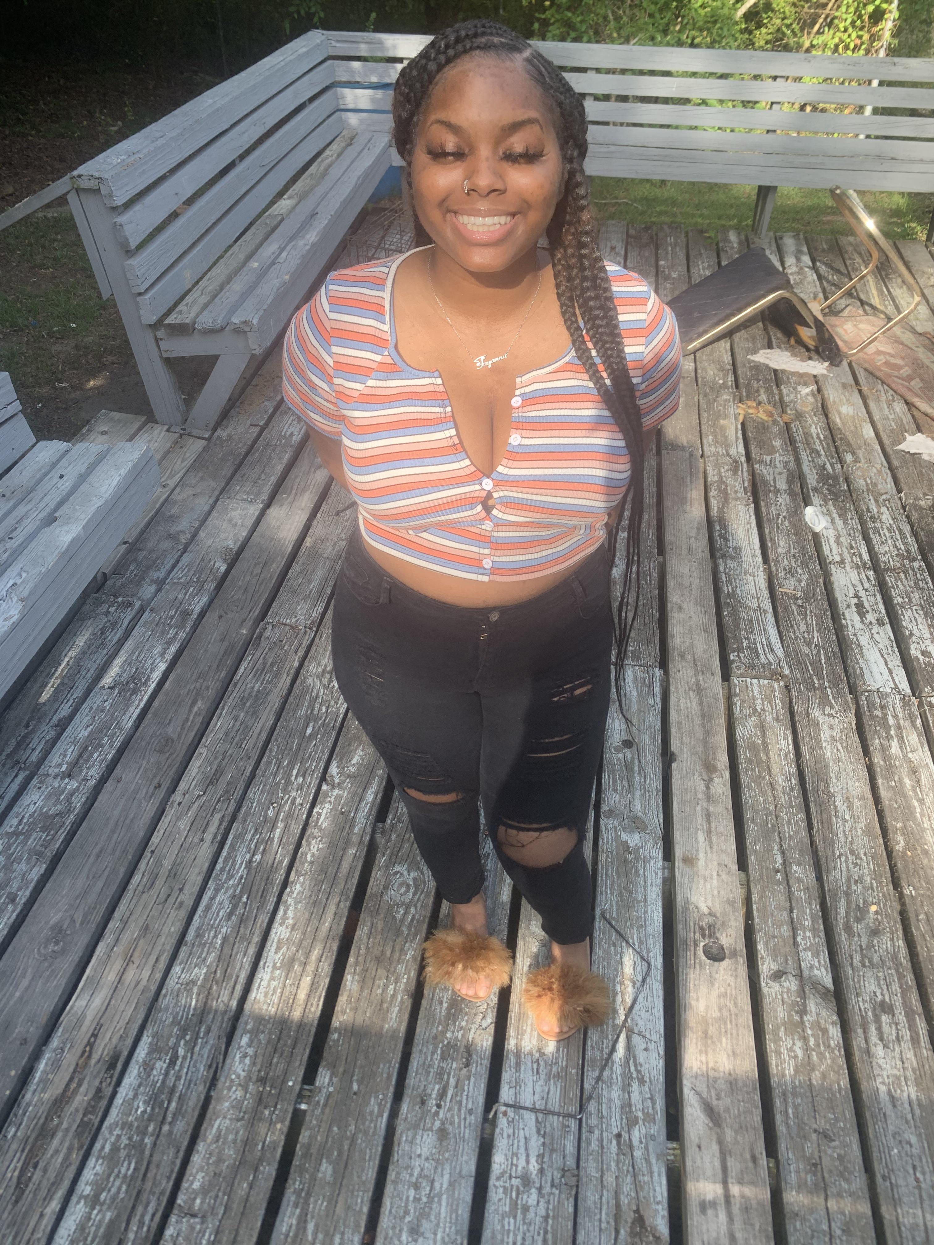 Rail me please master? | Scrolller