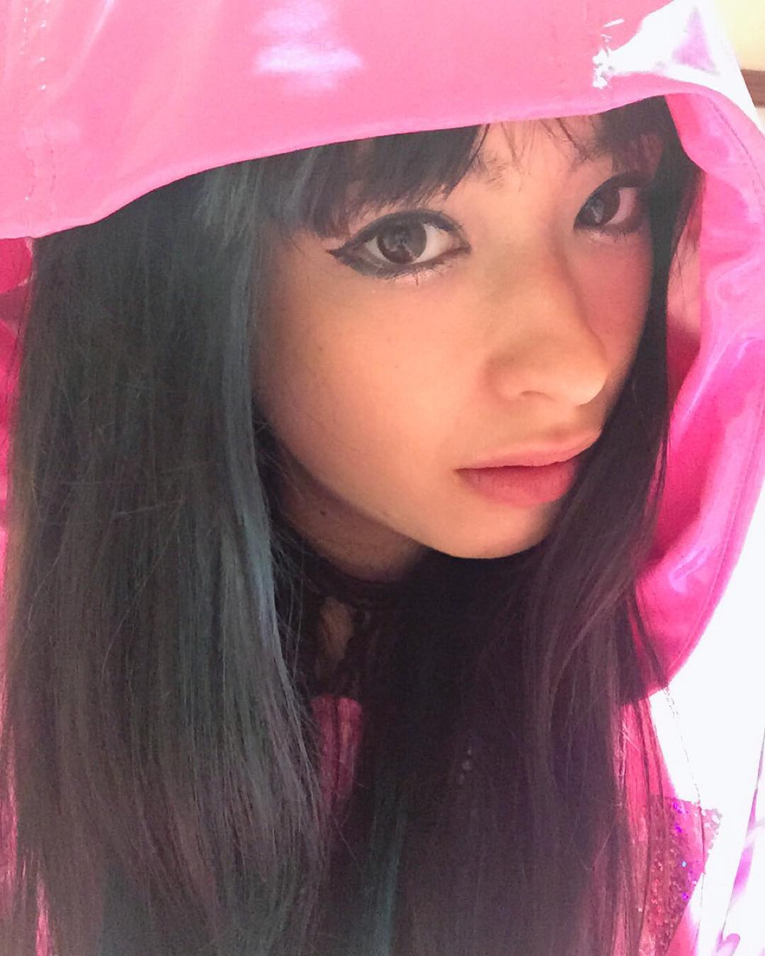 Rainy day (crosspost from /r/sarahbonito) | Scrolller