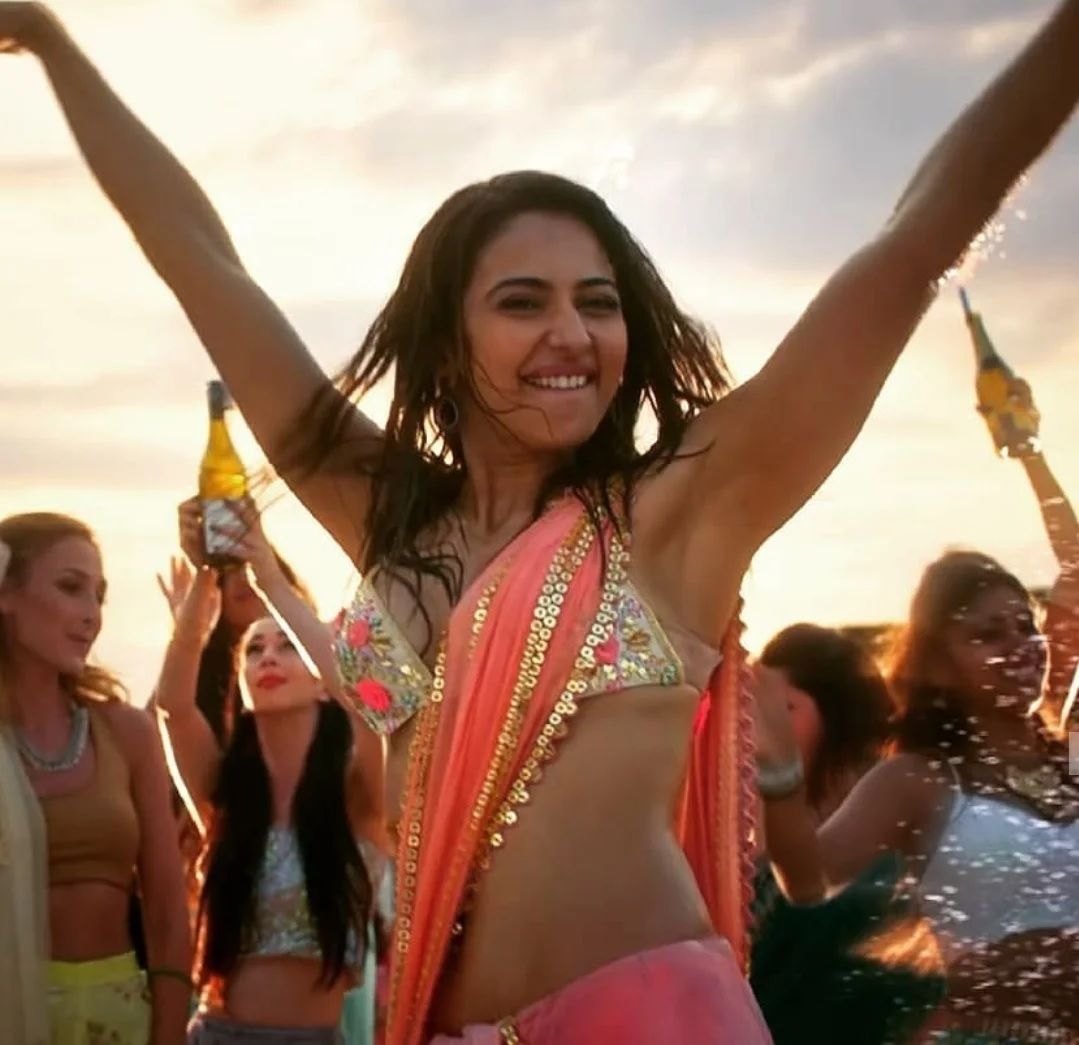 Rakul Preet Singh partying | Scrolller