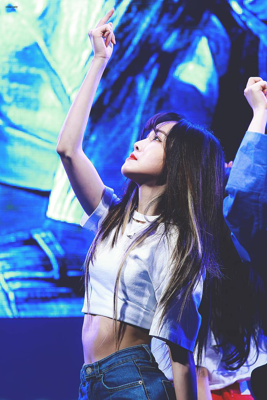 Reach for the stars | Scrolller