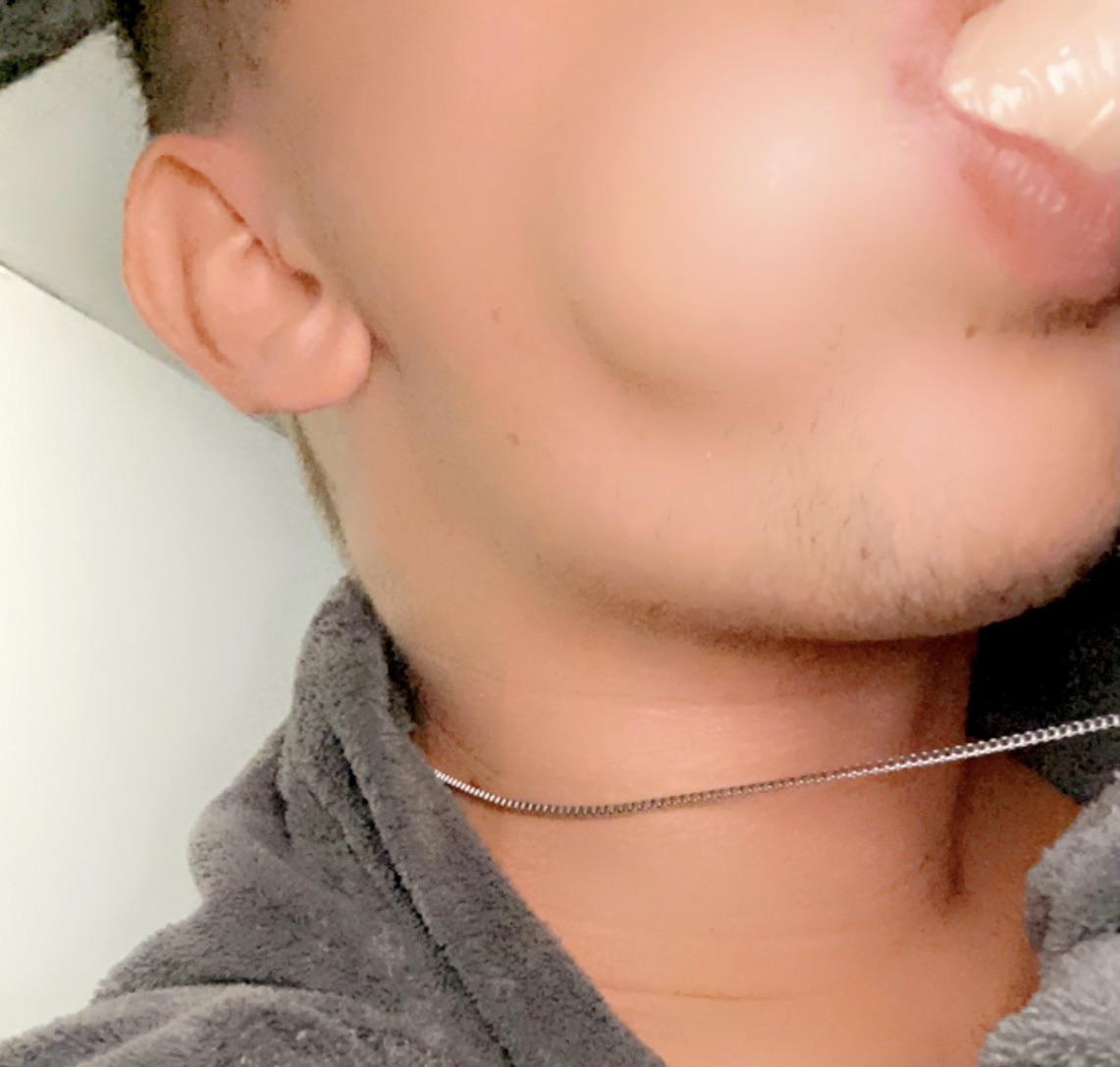 Ready for a load down my throat! Who’s offering 💦 | Scrolller