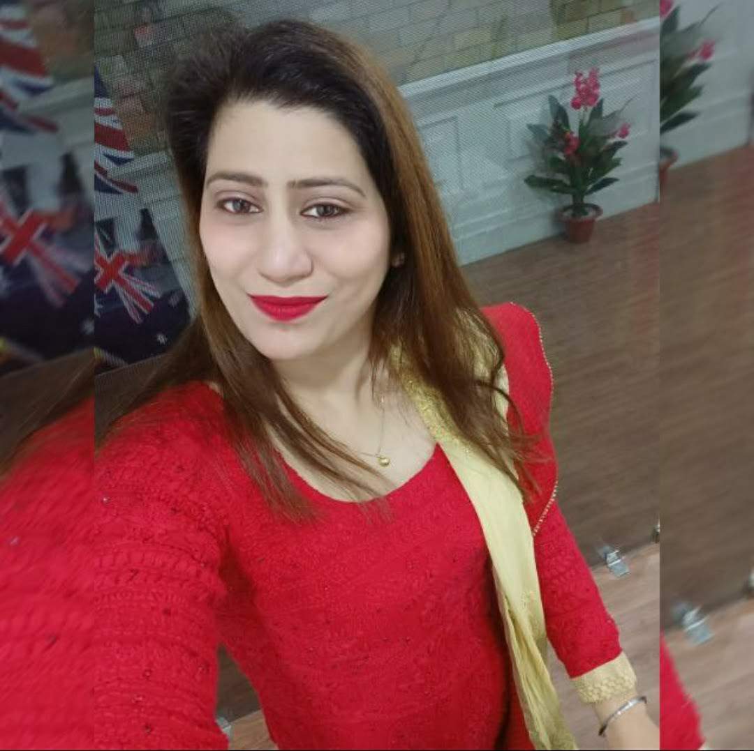 Ready to be converted Hwife | Scrolller