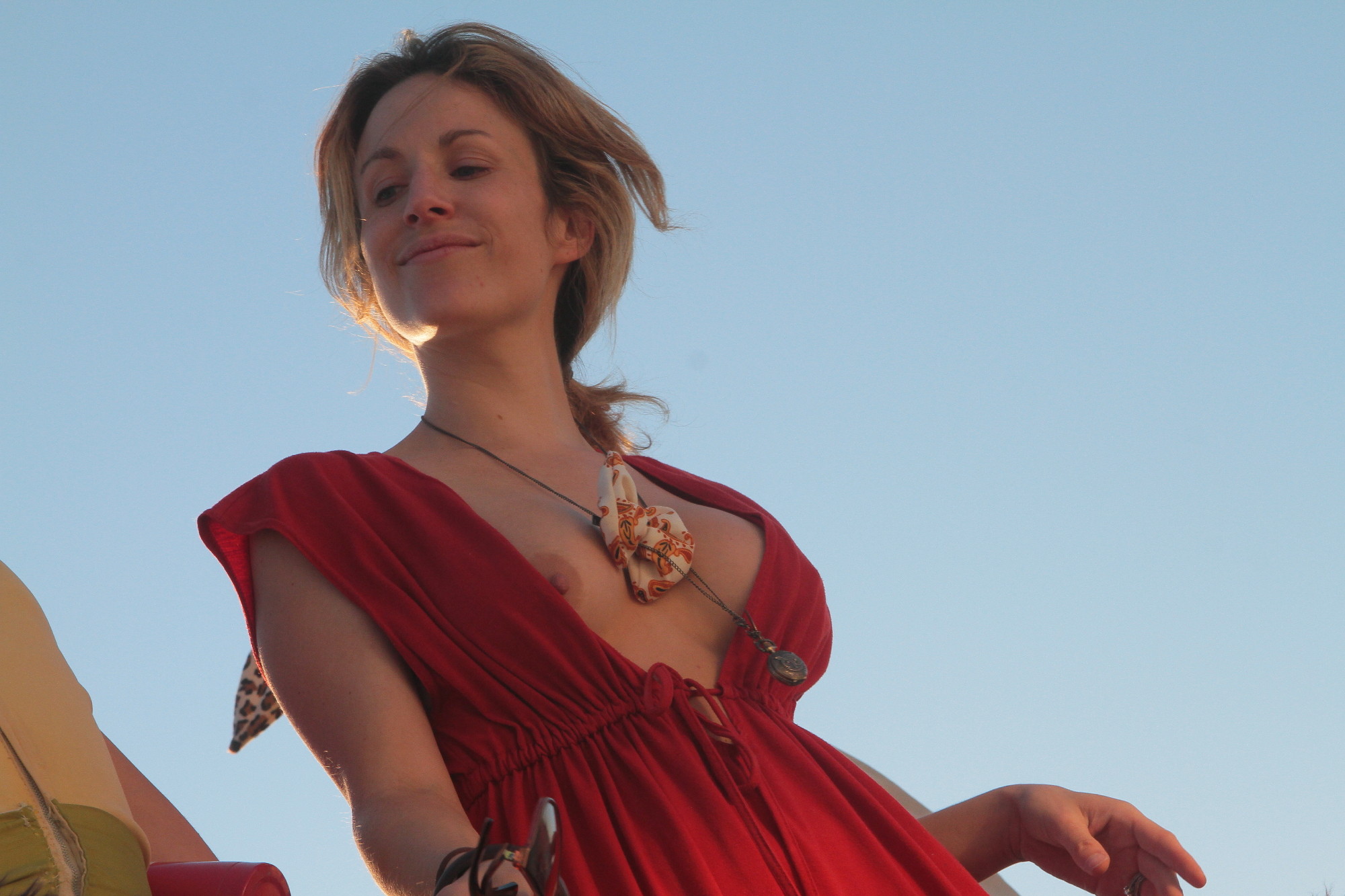 Red Dress Scrolller