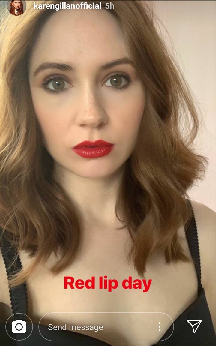 Red lip day | Scrolller