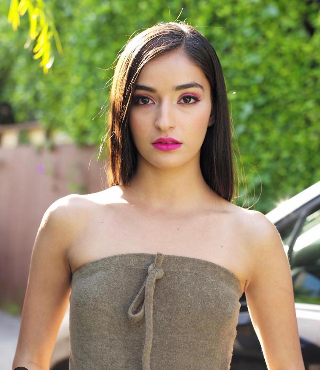 Red Lips | Scrolller