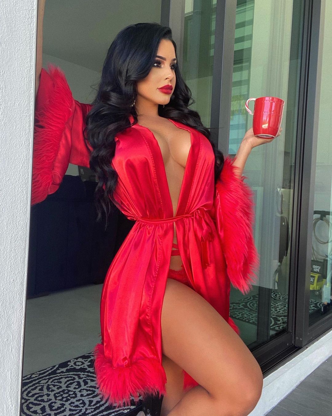 Red Steph | Scrolller