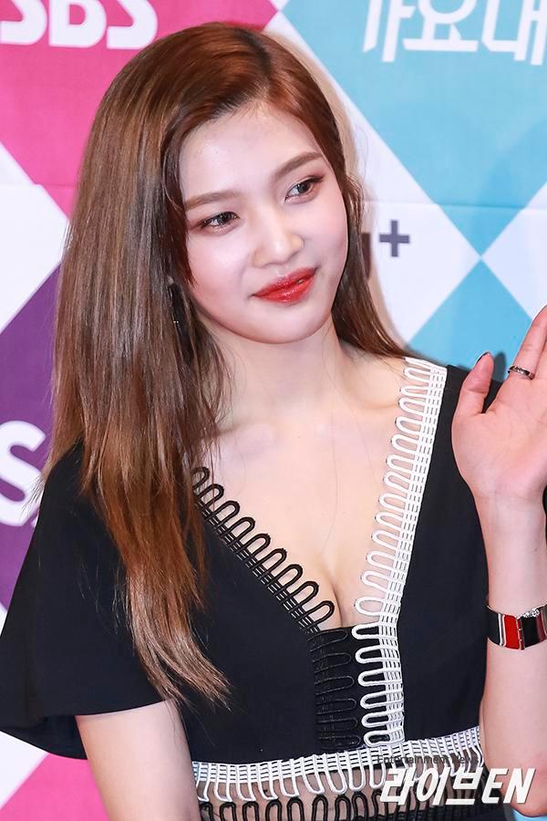 Red velvet - Joy | Scrolller