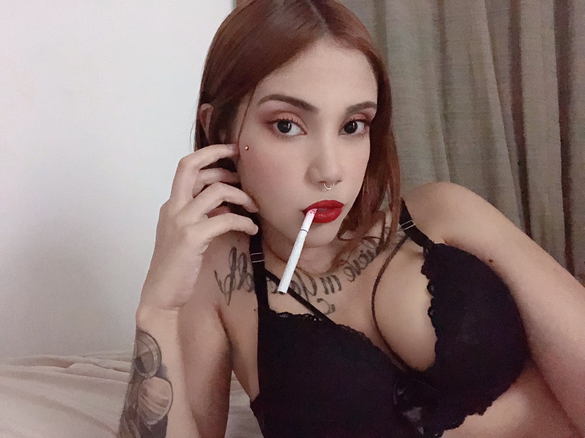 Redhead smoking | Scrolller