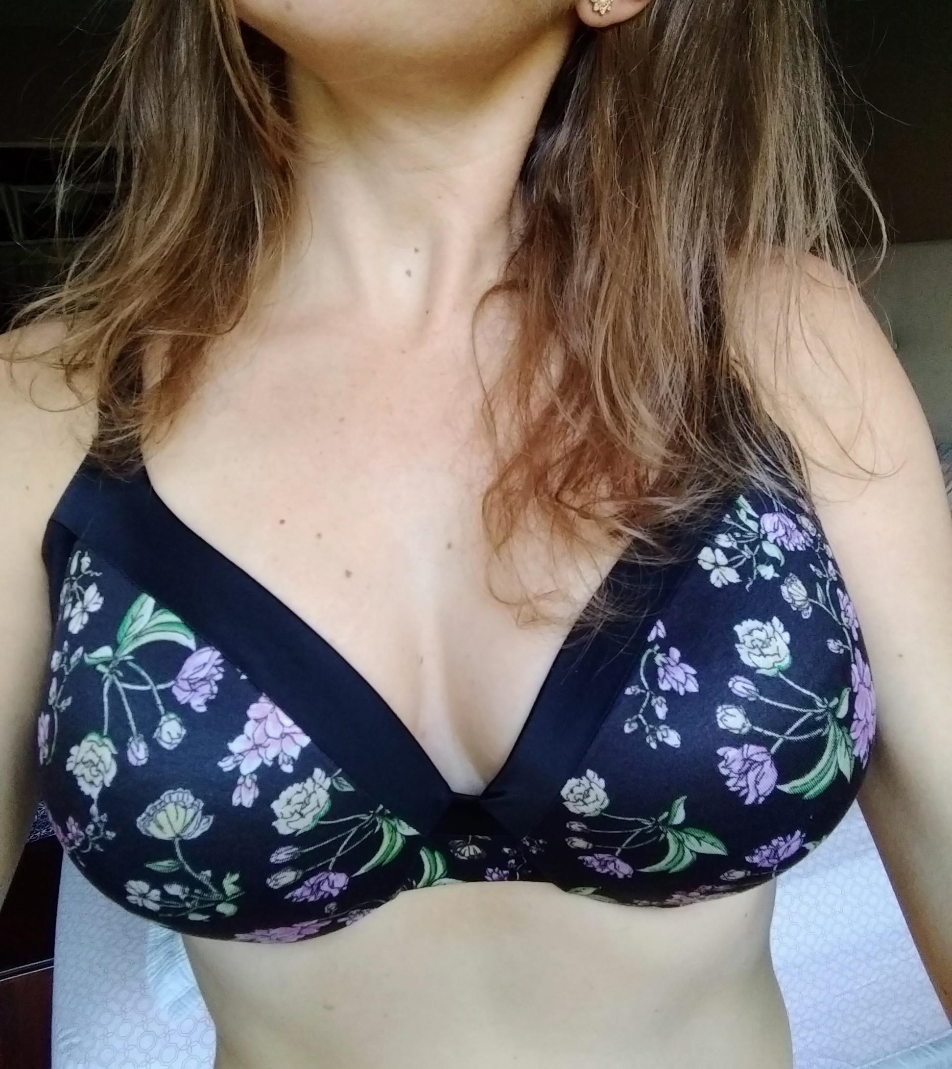 Regular day-wear today. 🤭💋 | Scrolller