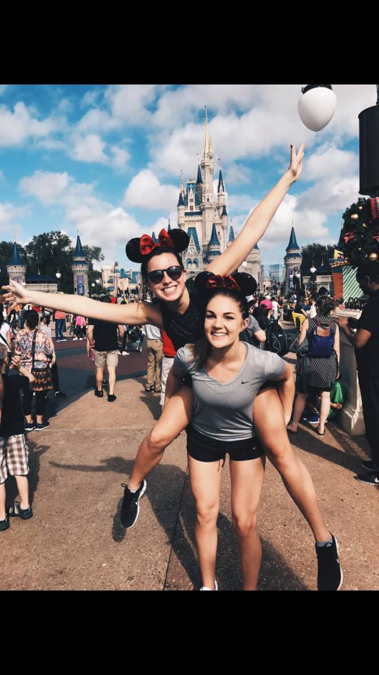 Minnie Mouse in Grey! | Scrolller