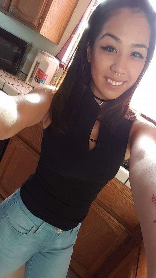 [REQUEST] This chick is bad. Need a lookalike. | Scrolller