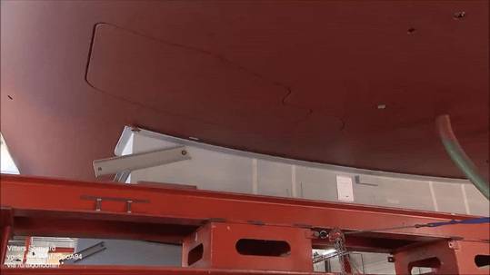 Retractable thruster pod | Scrolller