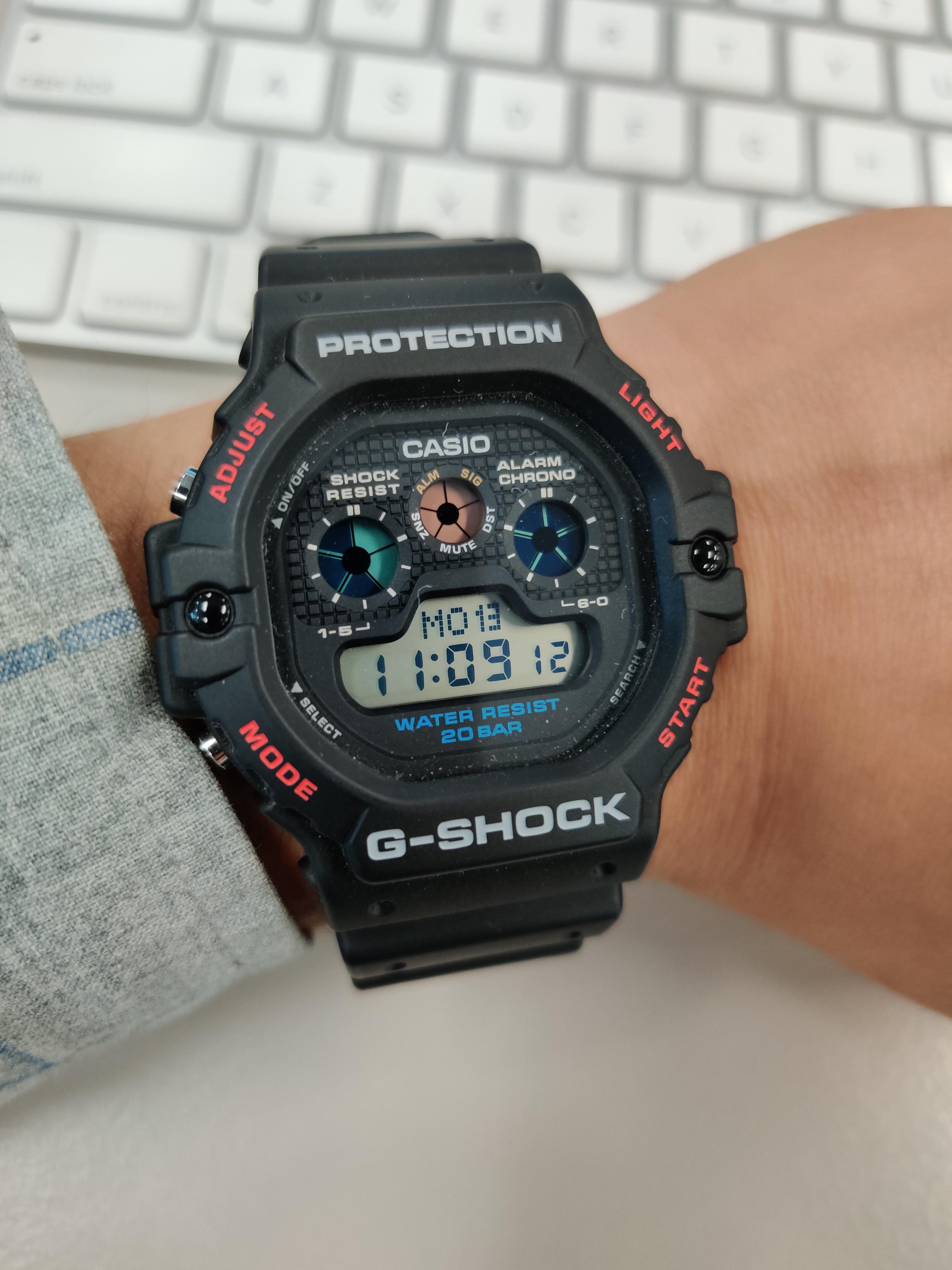 Retro look Dw5900 back to early 90s' | Scrolller