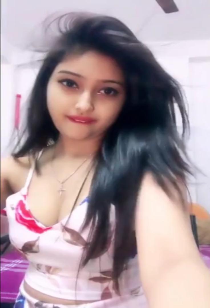 Ruma Sharma indian Tiktoker strips to gain followers 😻😻🔥🔥 | Scrolller