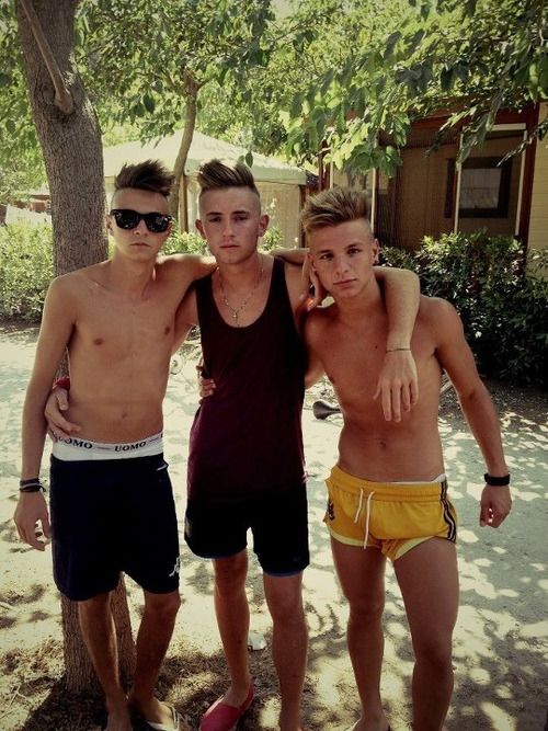 Sagging Twinks | Scrolller