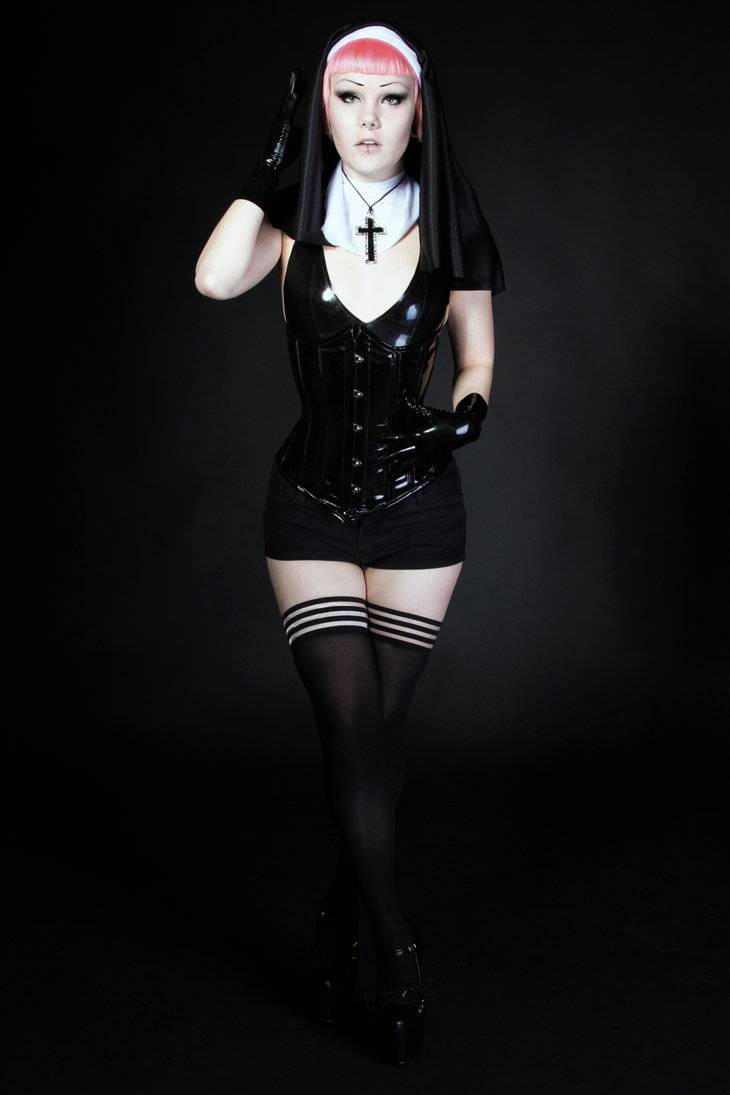 Saint Dementhia | Scrolller