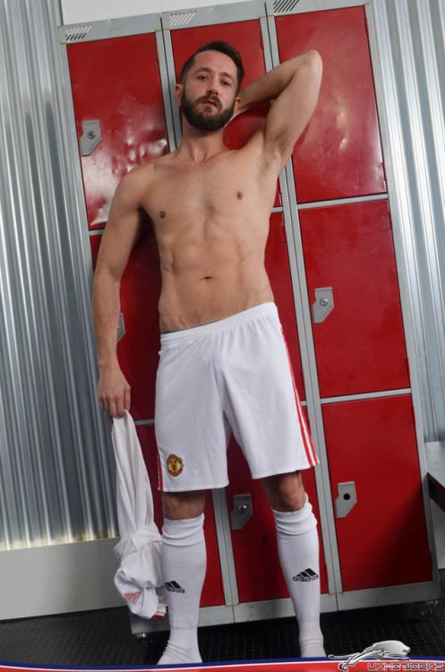 Sam Wallis @SamWallis18 @UKHotJocks | Scrolller