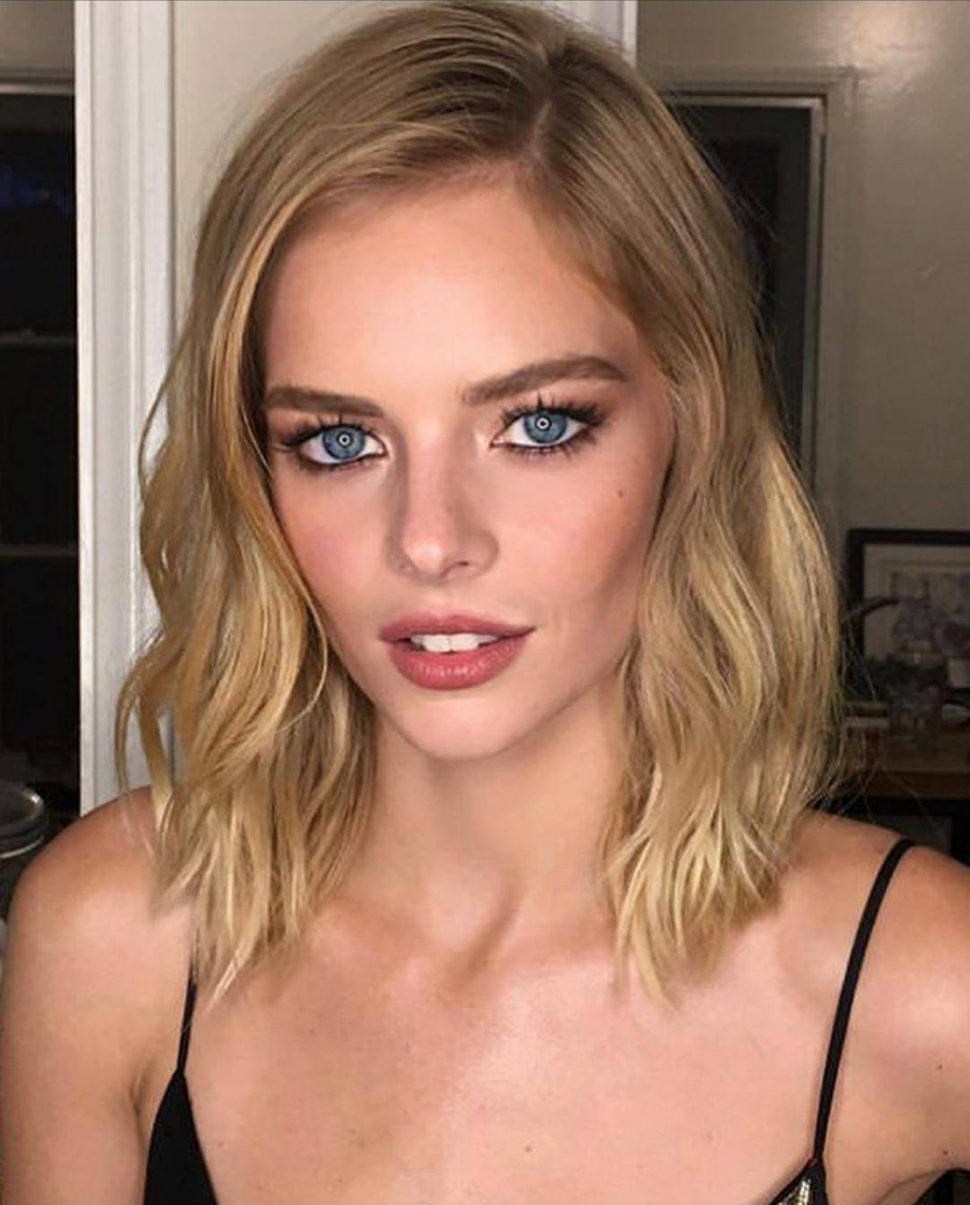 Samara Weaving | Scrolller