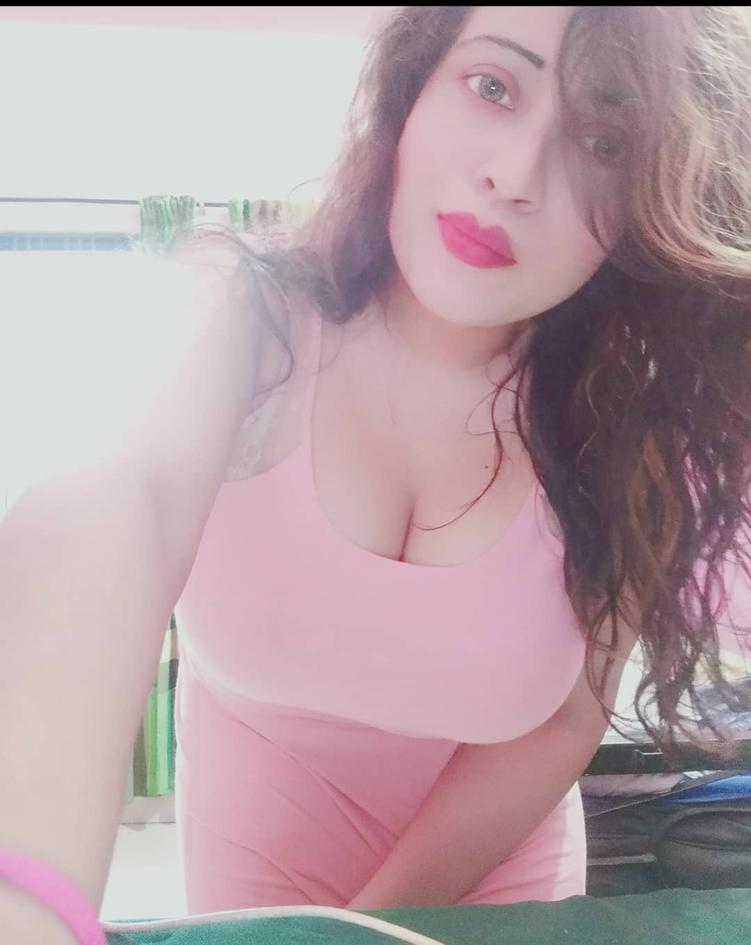 Sanayee Mahbob showing her massive assets | Scrolller