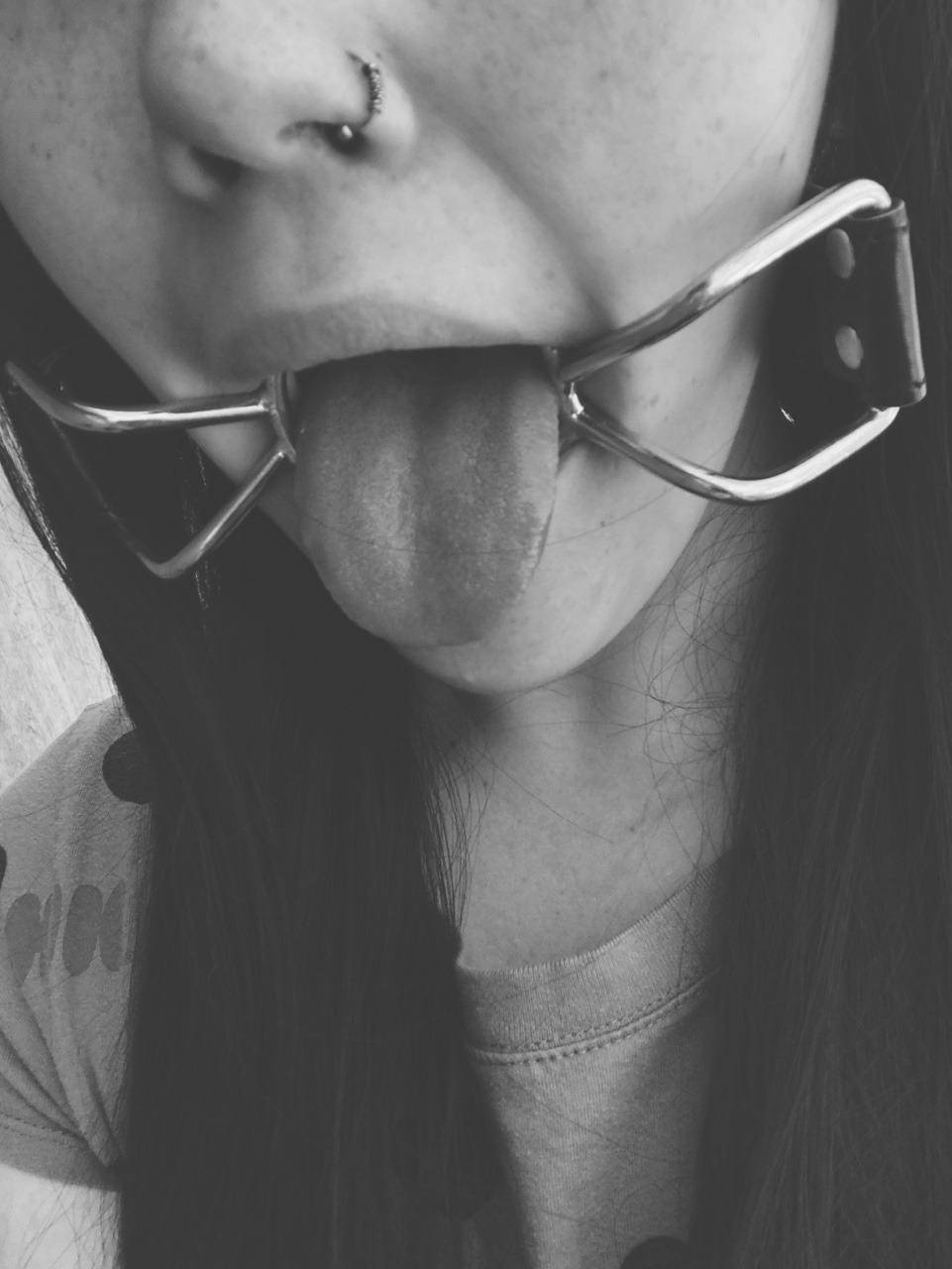 say ahh 🥵 | Scrolller