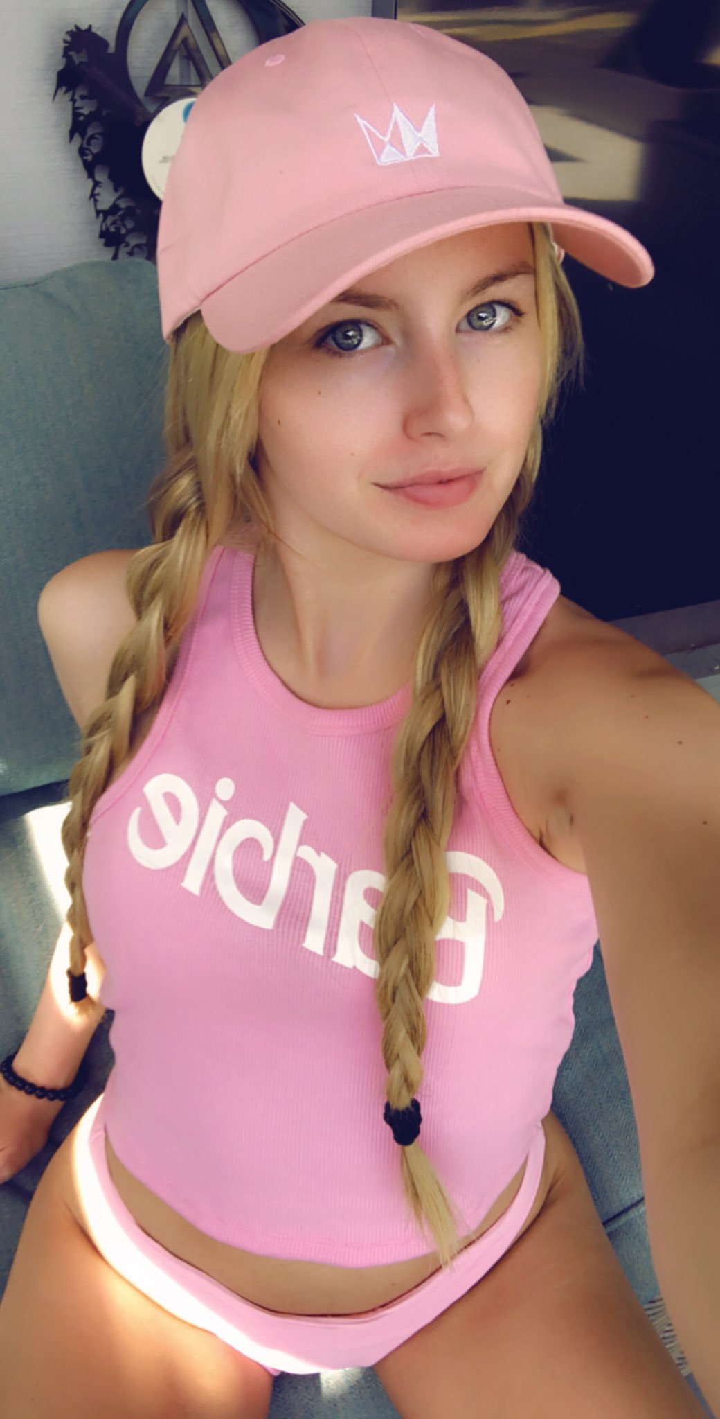 Scarlett Sage | Scrolller