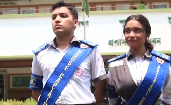 School scouts OwO | Scrolller