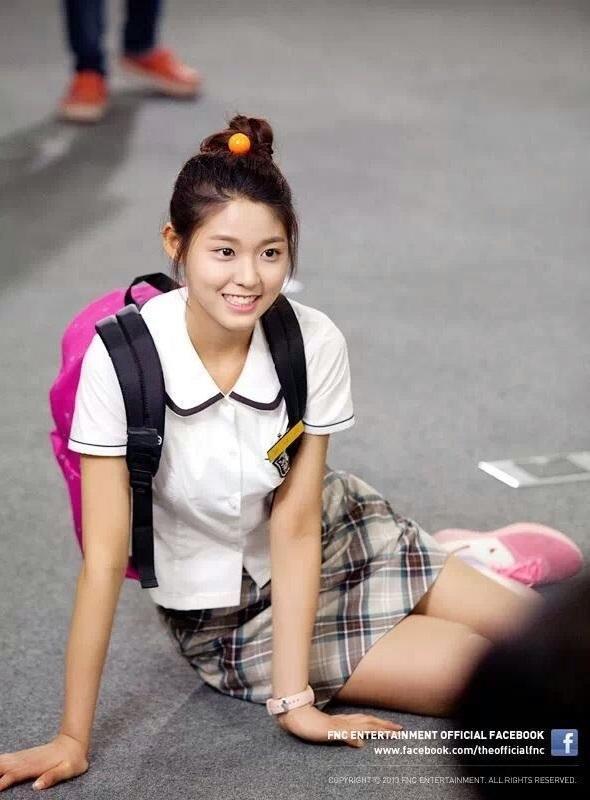 schoolhyun | Scrolller