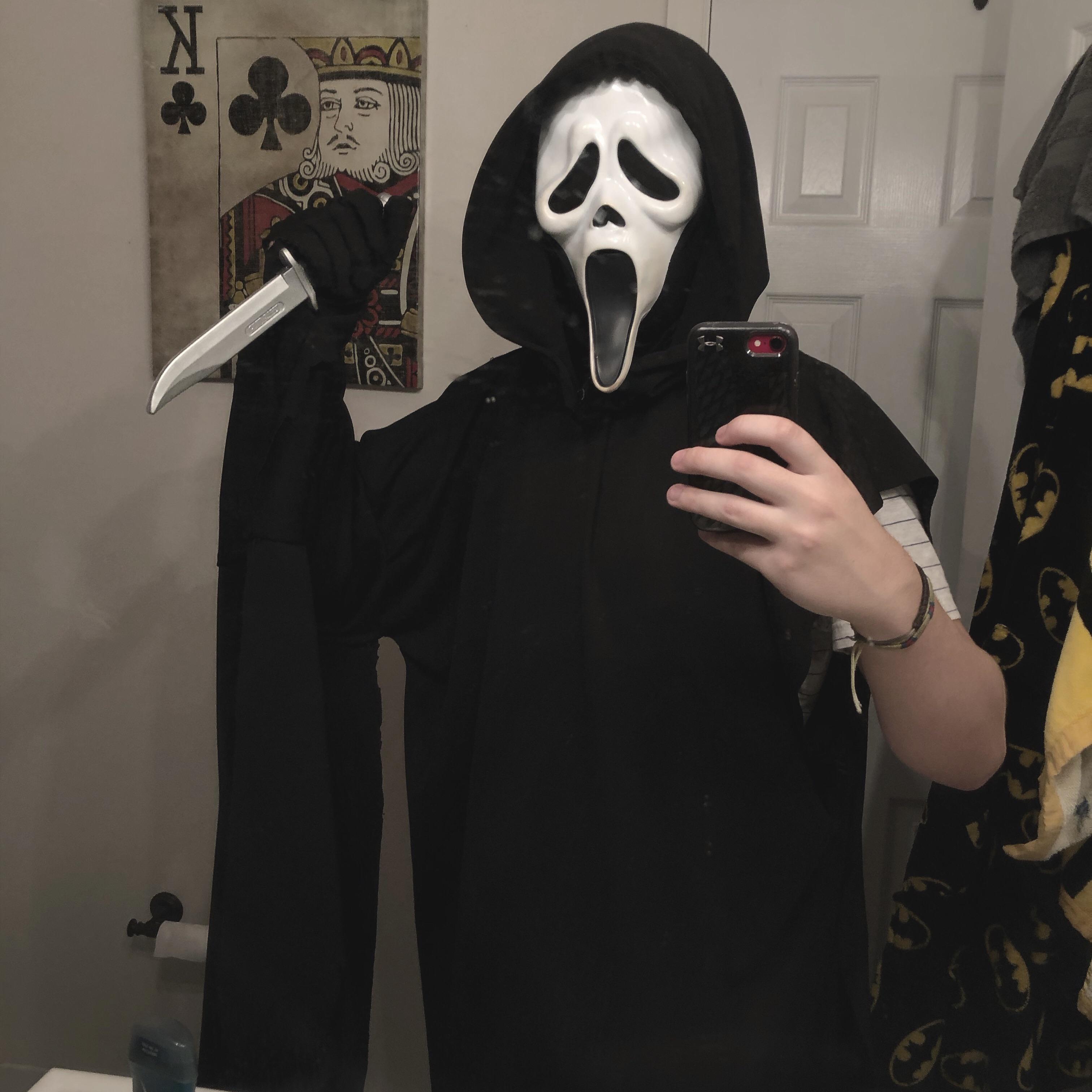 Scream cosplay part 2! Just the left arm to go. | Scrolller