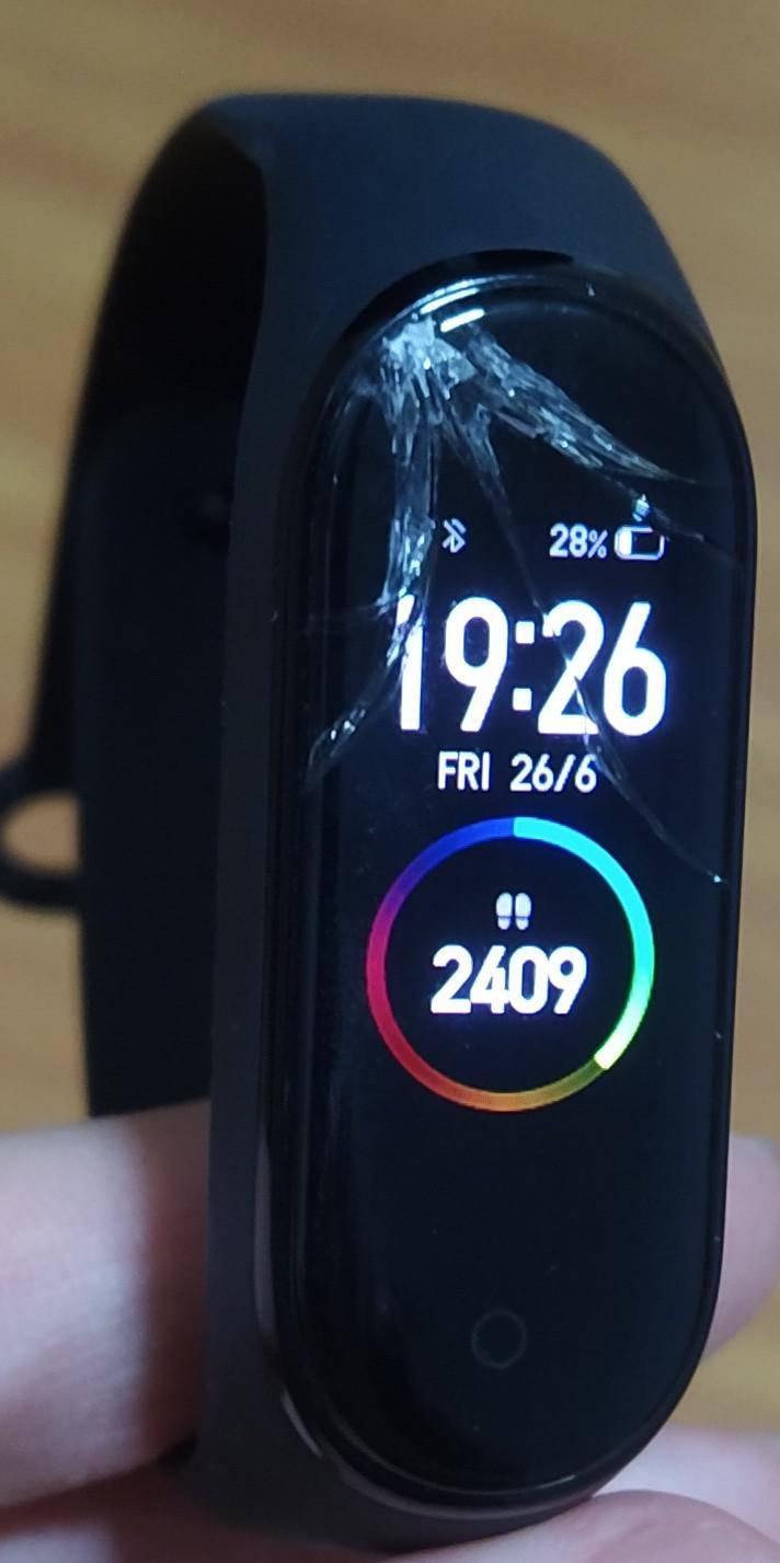 Screen cracked after two weeks.. what to do now..? | Scrolller