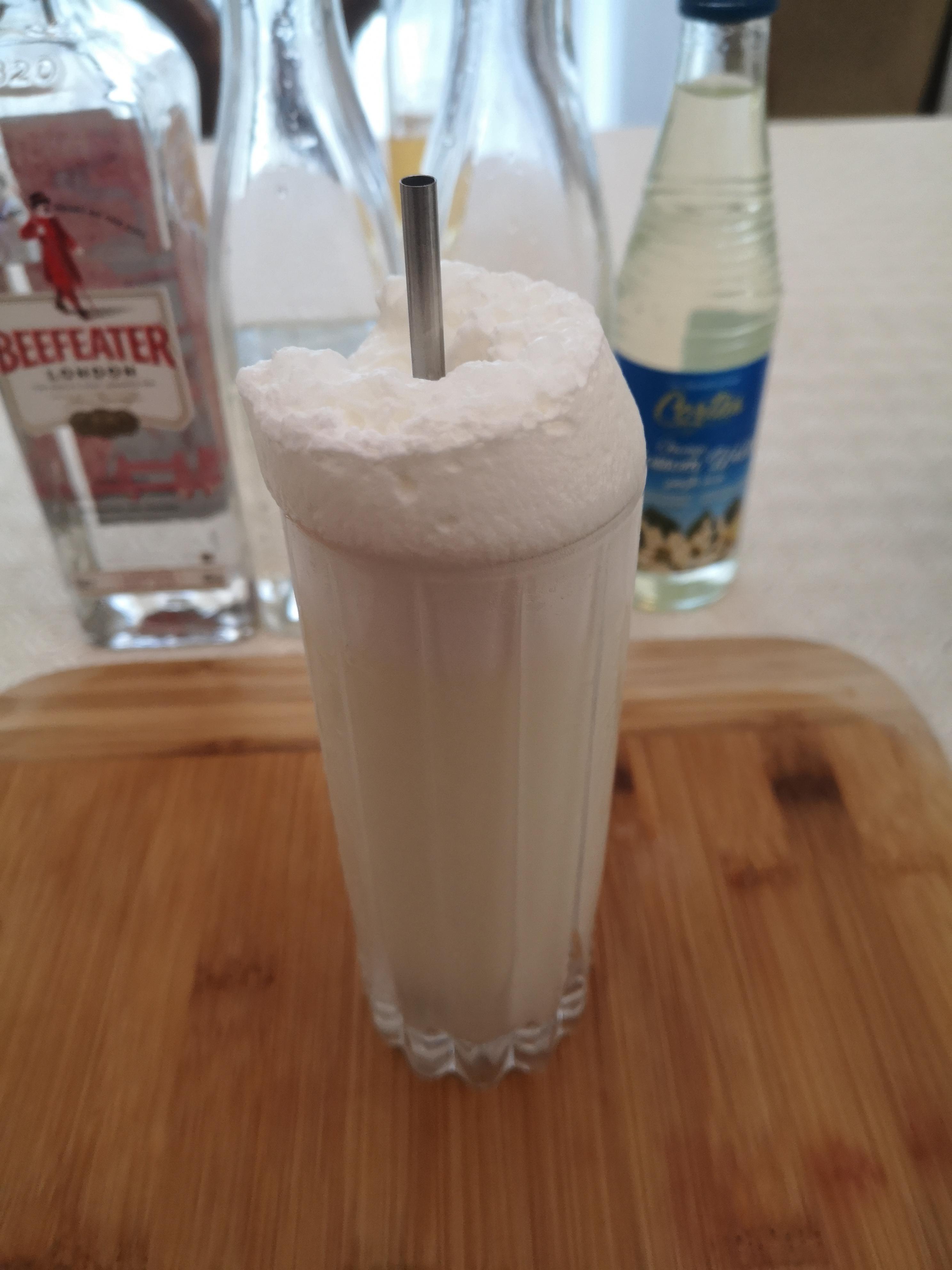 Second Attempt at the Infamous Ramos Gin Fizz | Scrolller
