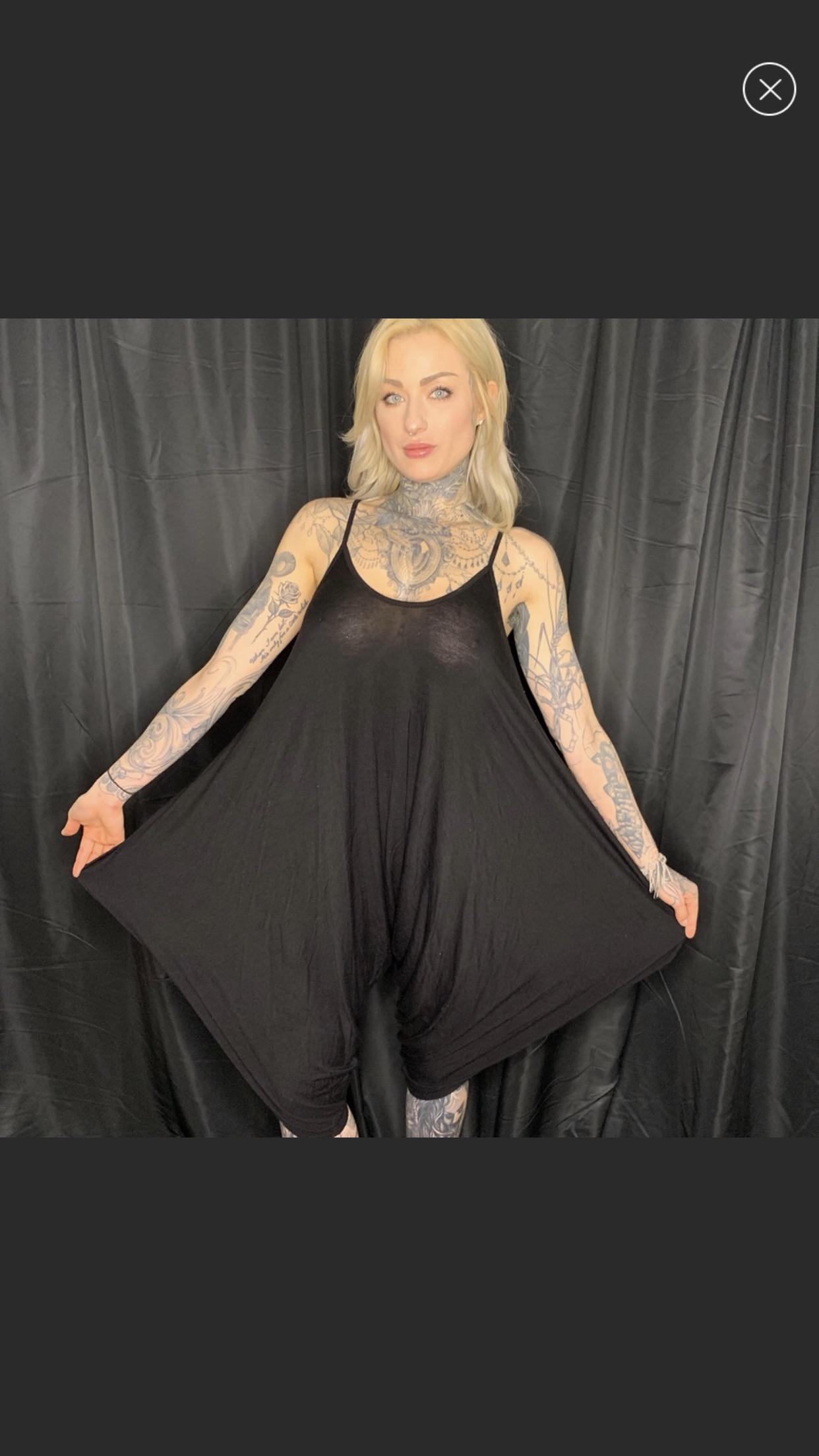 See through | Scrolller