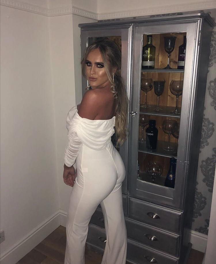 See through teasing slag | Scrolller