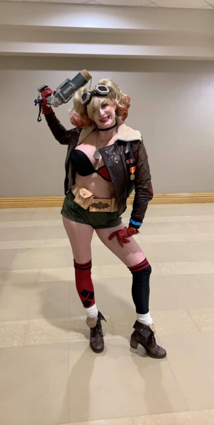 [Self] : Bombshell Harley | Scrolller