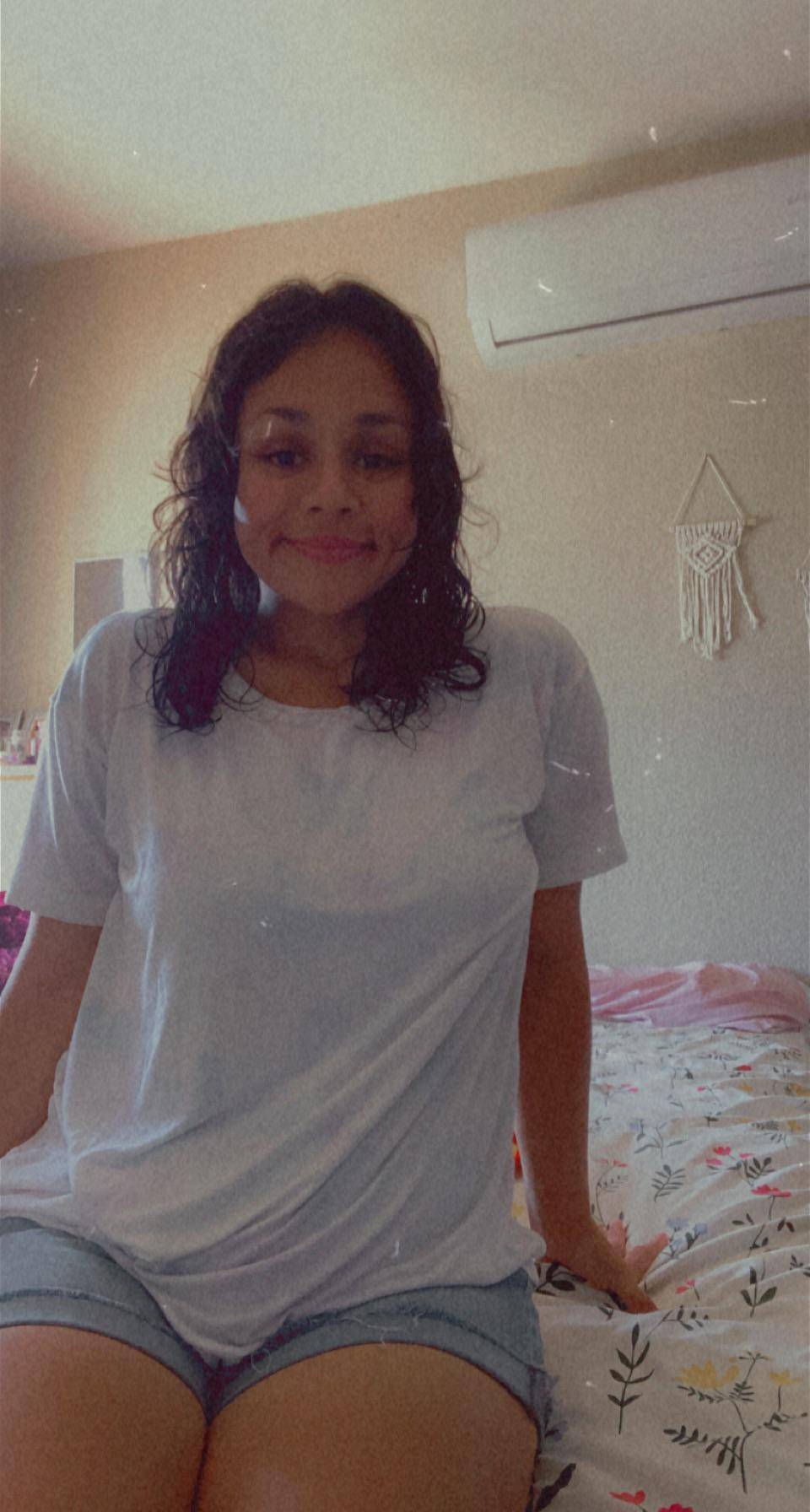 self timer/post shower pic 🚿 (30f) | Scrolller