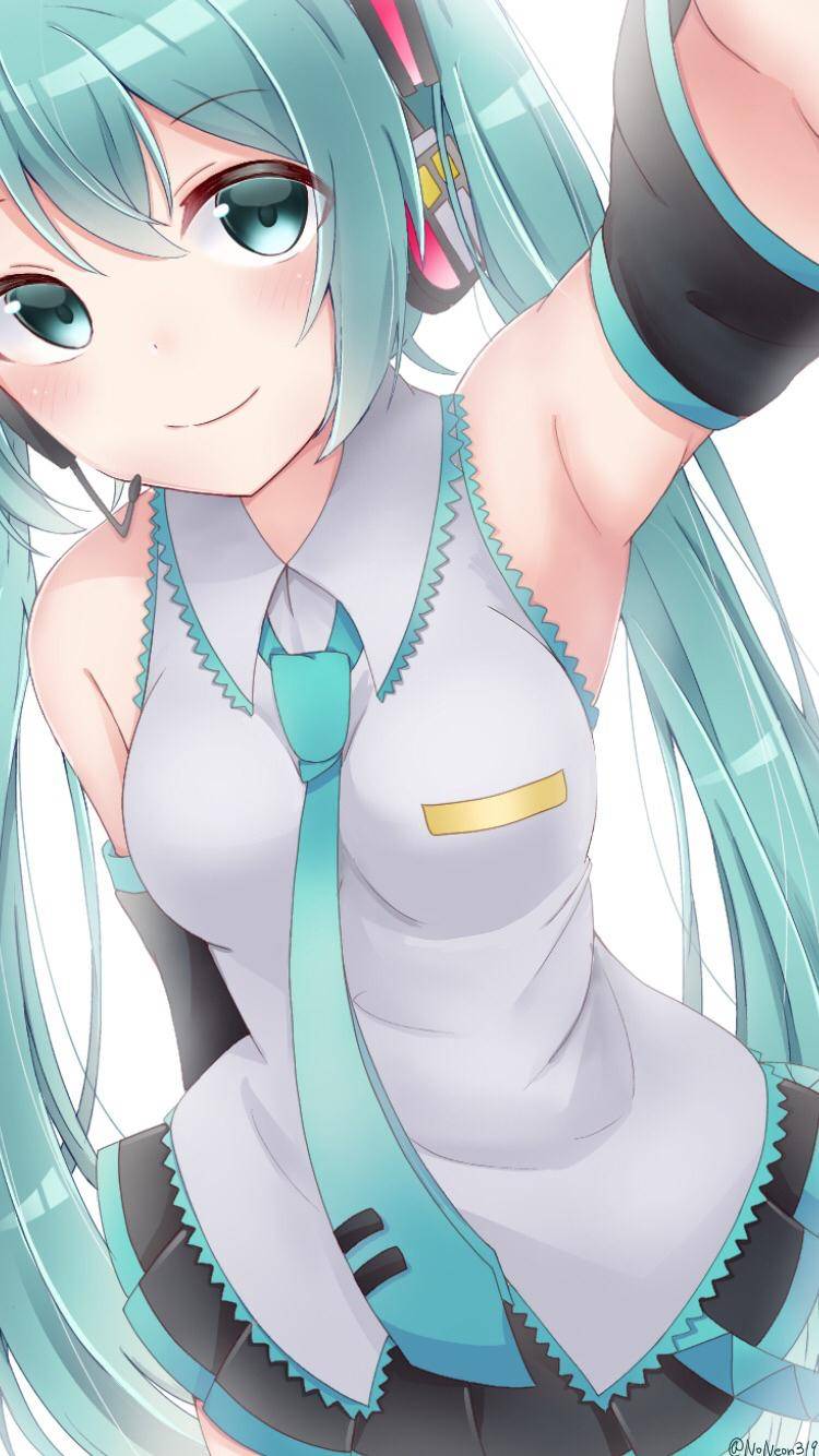 Selfie of Miku | Scrolller