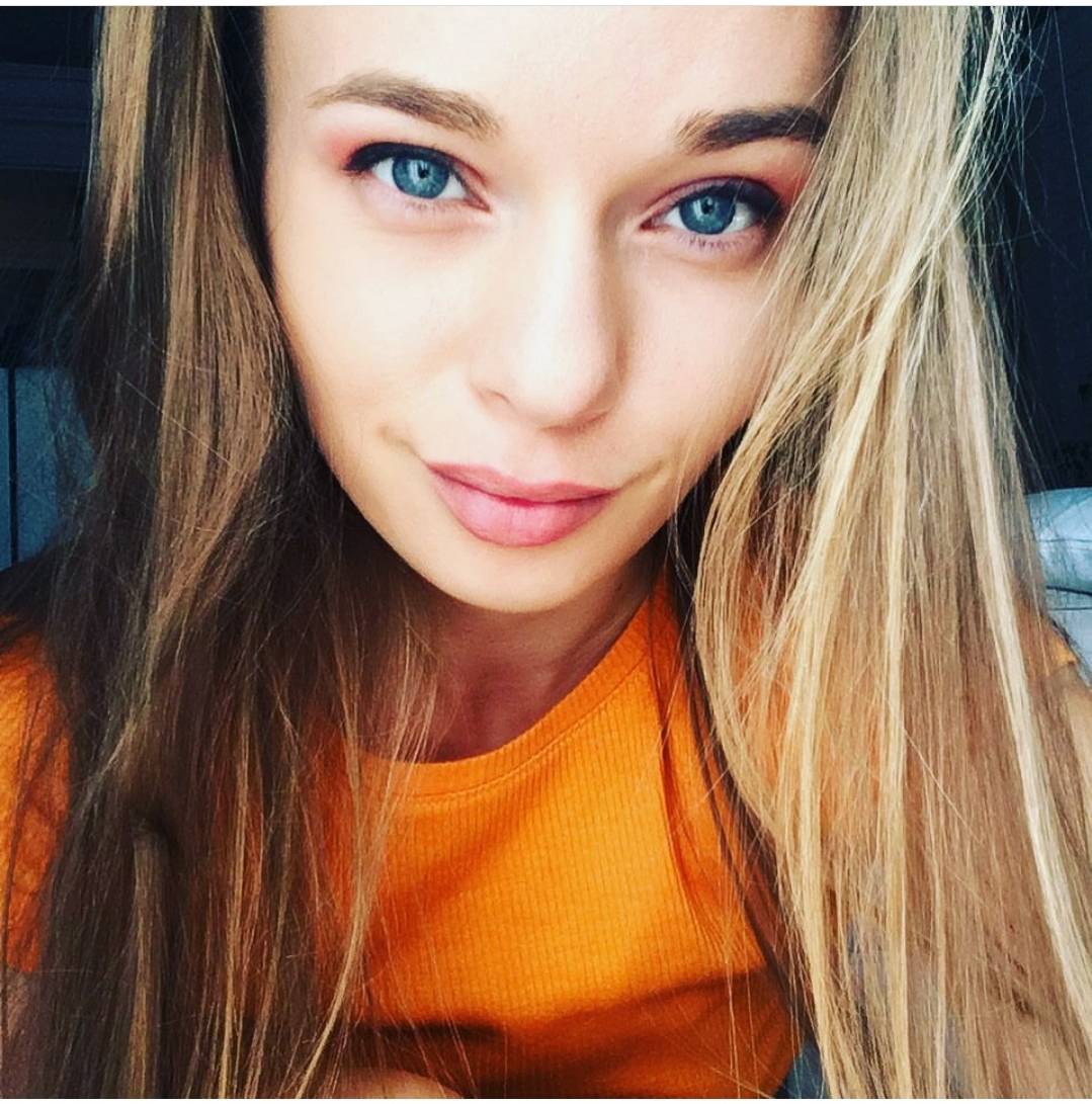 Selfie Time | Scrolller