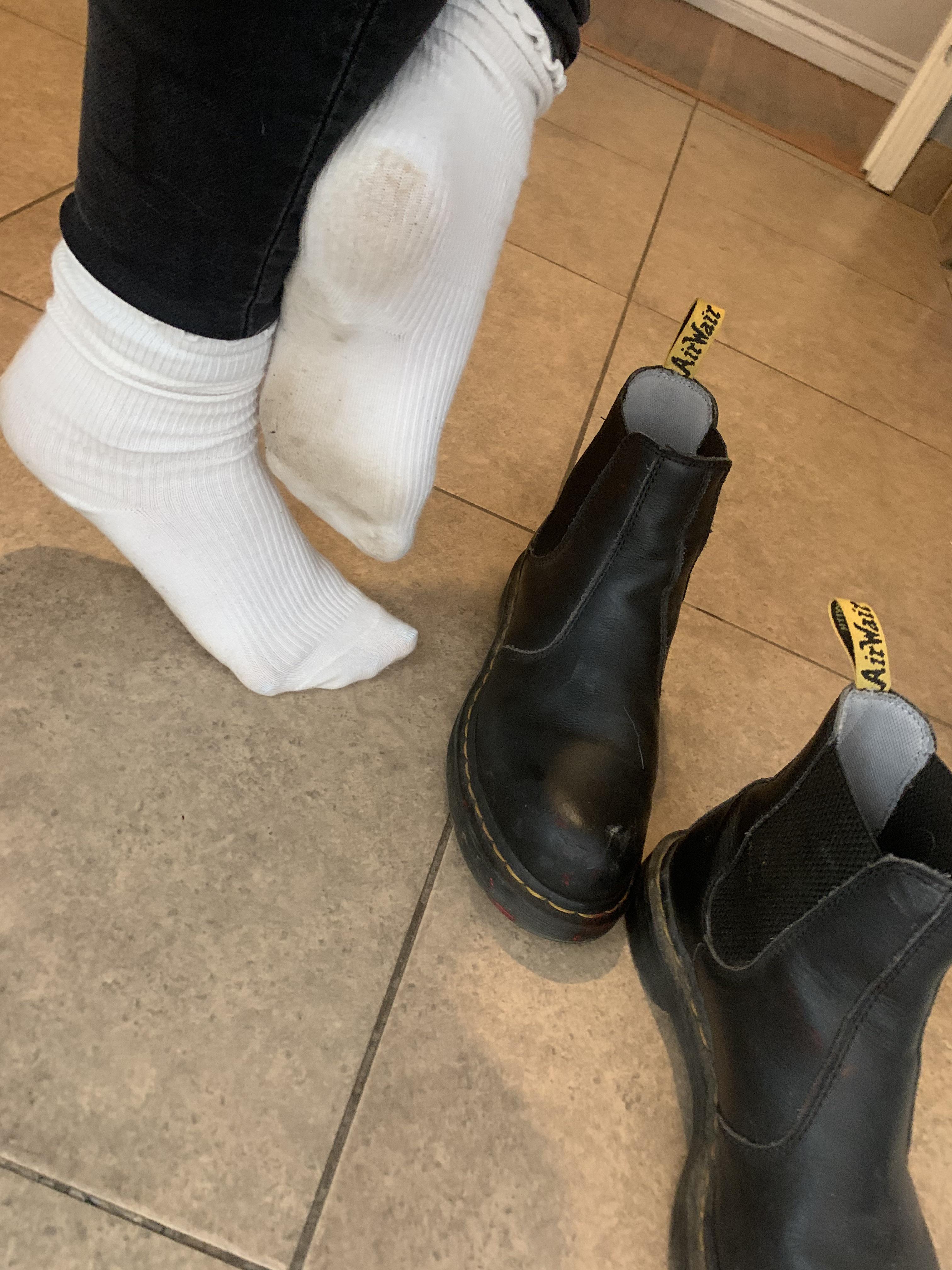 [selling][US] These are extra stinky from my work boots!! Would you like a whiff?? | Scrolller