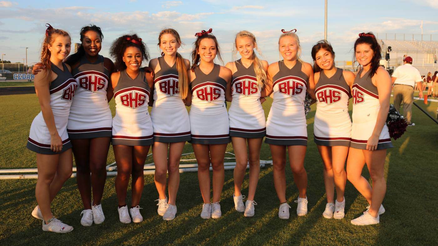 Senior Cheer | Scrolller