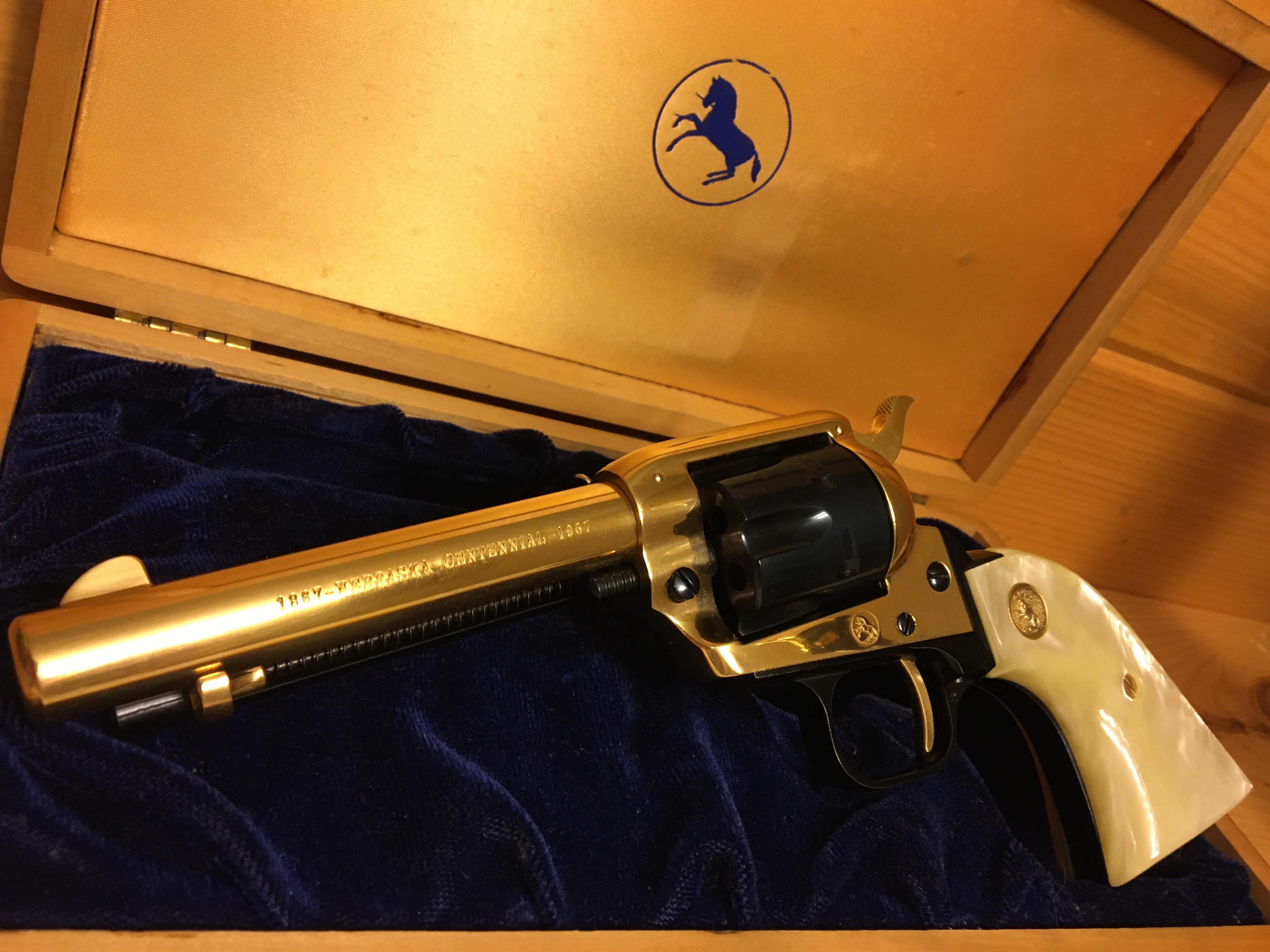 Sentimental Colt on a Wheel Gun Wednesday 🇺🇸 | Scrolller