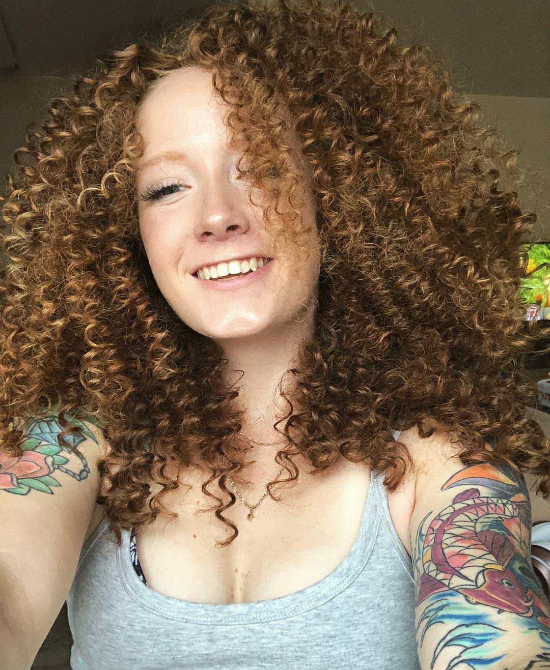 Serious Curls | Scrolller