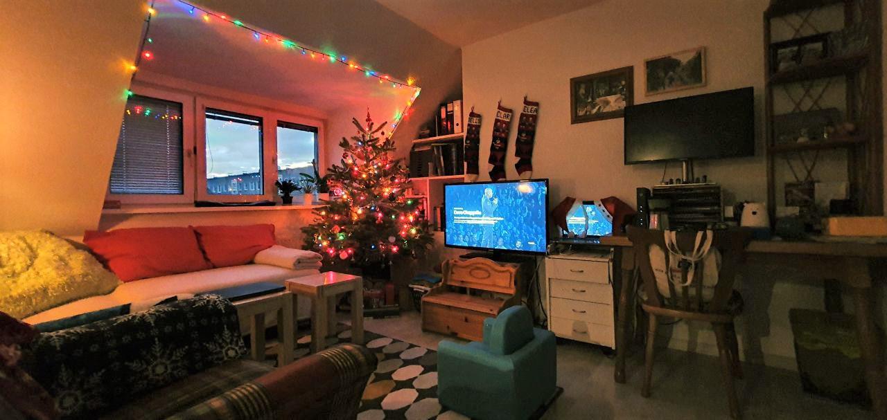 Set Up the Living Room in Our Tiny Flat | Scrolller