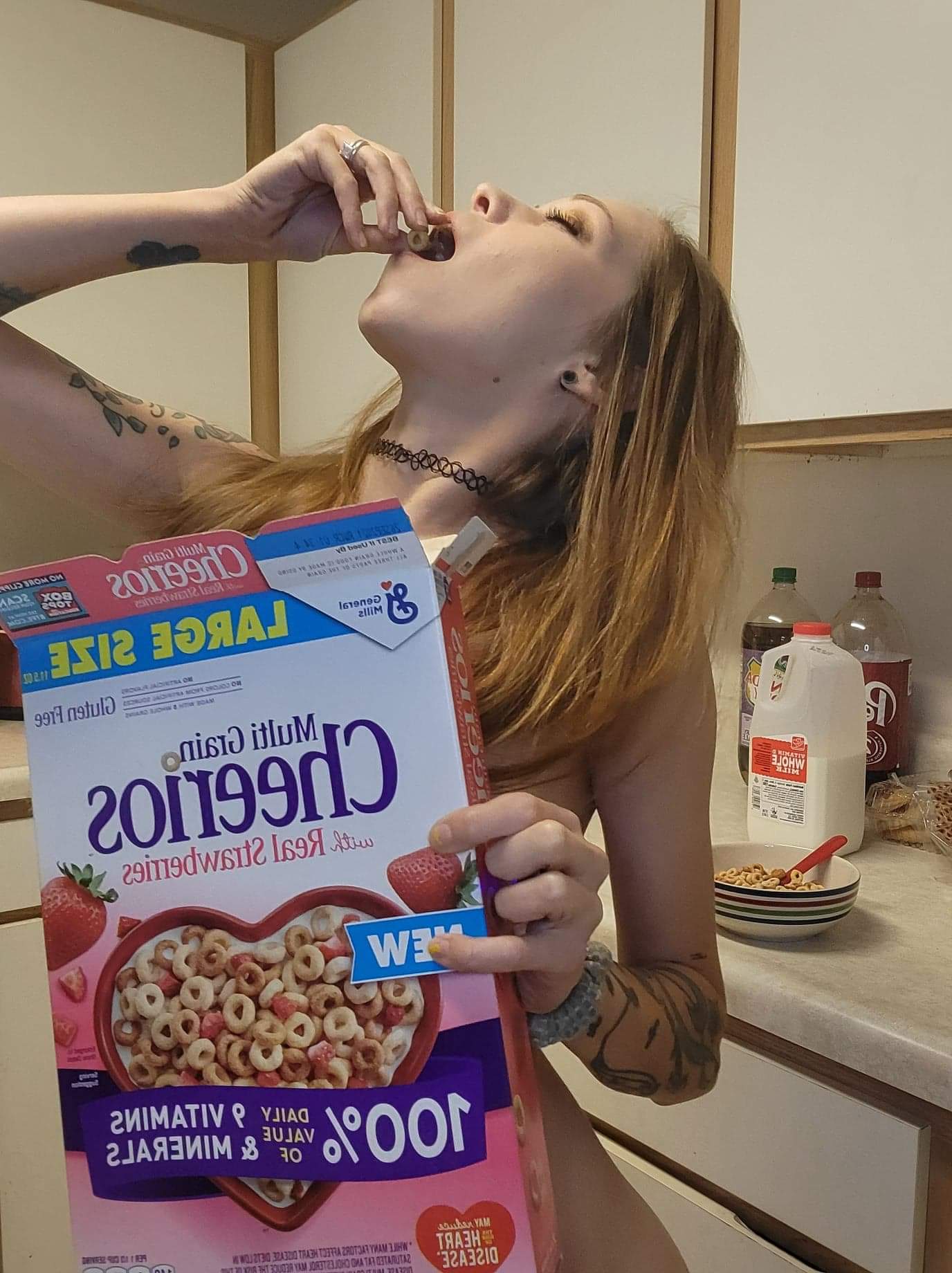 Sexy cereal ad.. Cheerios does a body good | Scrolller