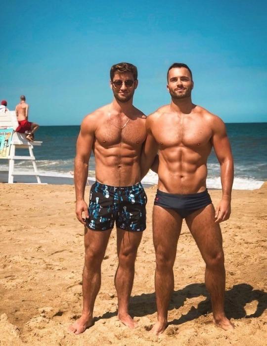 Sexy duo | Scrolller