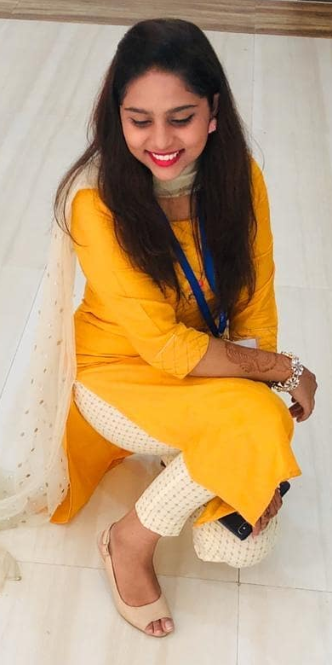 Sexy feet...nd nice tight figure 👅 worship or use ? | Scrolller