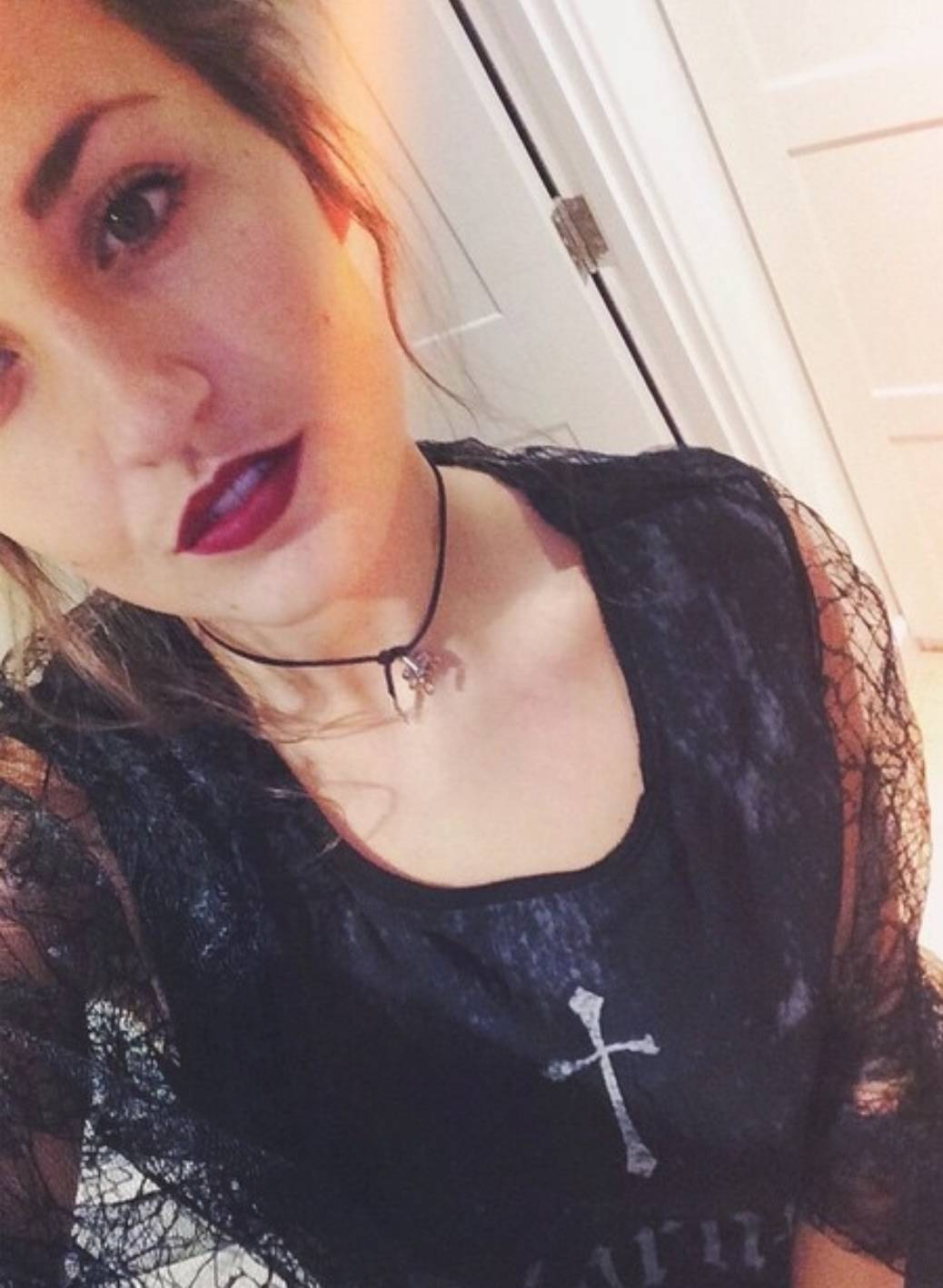 Sexy goth | Scrolller