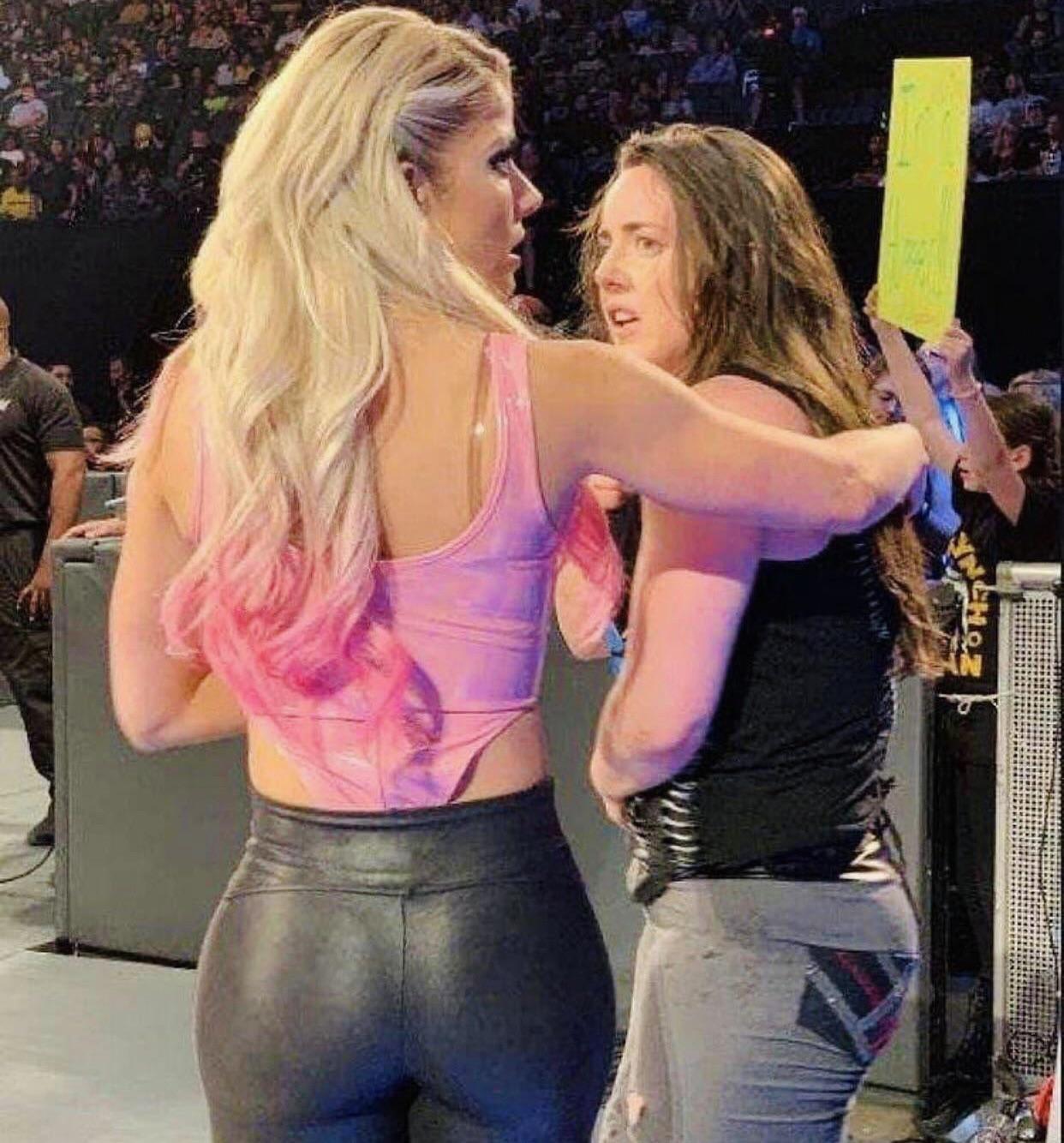 Sexy Lexi | Scrolller